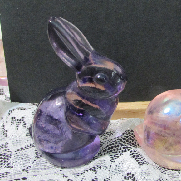 Fenton | Other | Vintage Fenton Glass Bunny In Purple High Quality ...